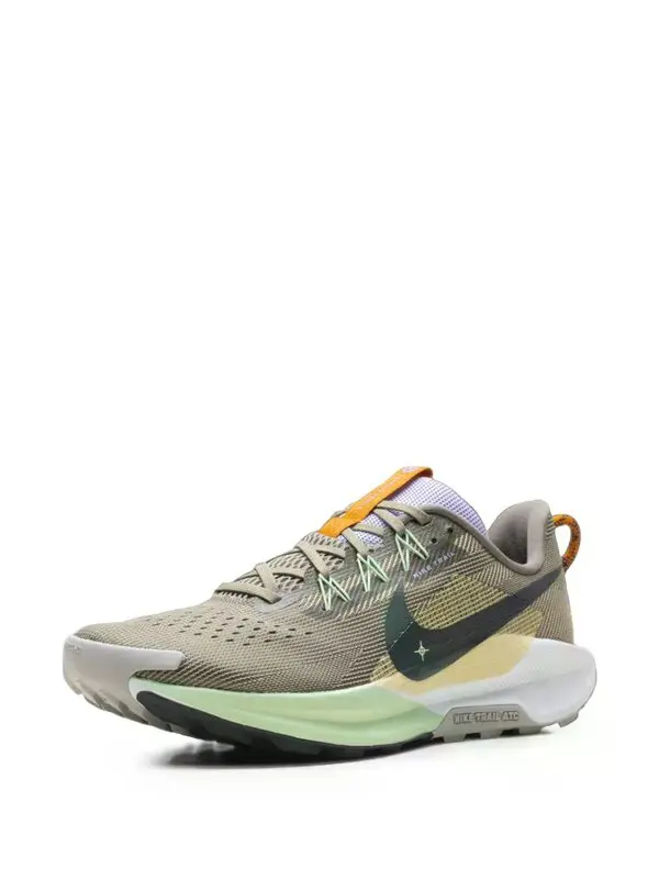 Nike Pegasus Trail 5 Sneakers - Green