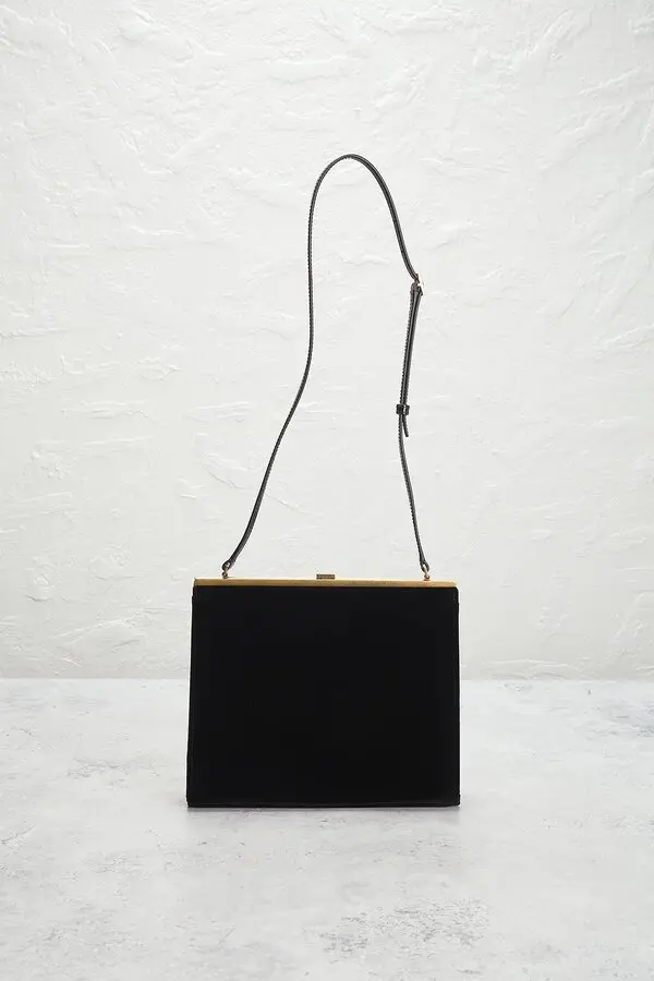 Saint Laurent Small Gaia Shoulder Bag In Black