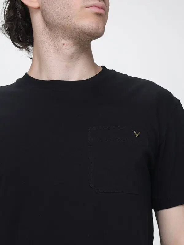 Valentino Garavani Cotton T-shirt With Pocket And Vlogo Signature Detail - Black