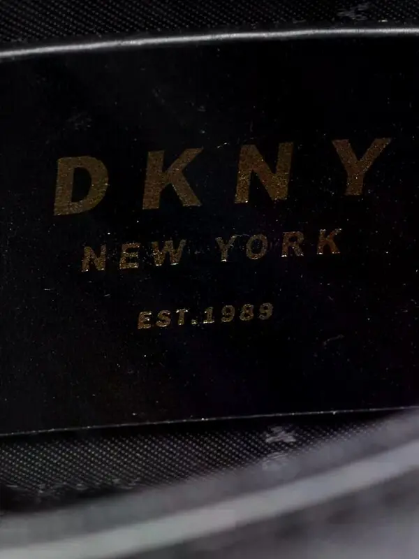 Dkny Envelope-shape Shoulder Bag