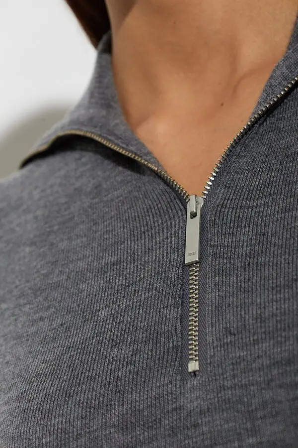 GESTUZ Gzrosalie Polo-collar Fitted Sweater – Gray