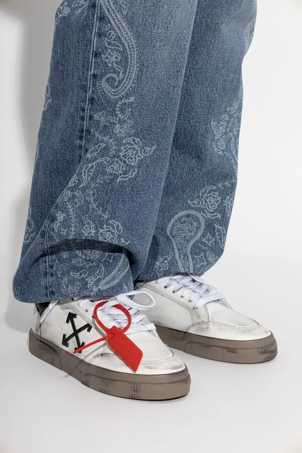 Off-White Vulc Low Worn Out Sneakers