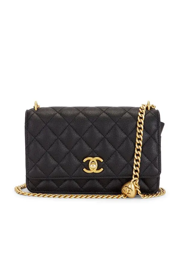 Chanel Caviar Sweet Heart Wallet On Chain - Black
