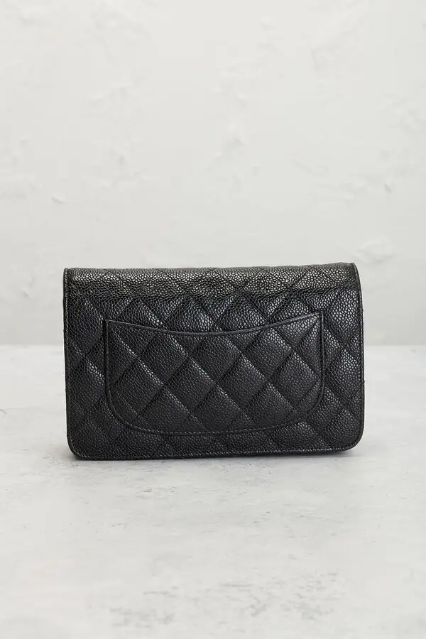 Chanel Caviar Classic Wallet On Chain