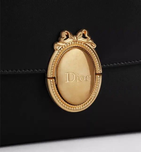 Dior Médaillon Pouch