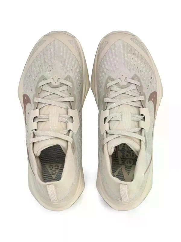 Nike Zegama Trail Sneakers - Pink