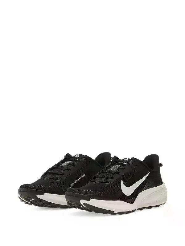 Nike Pegasus Trail Sneakers