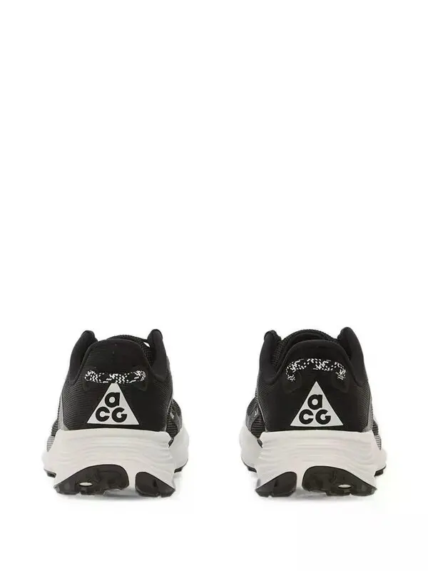 Nike Pegasus Trail Sneakers