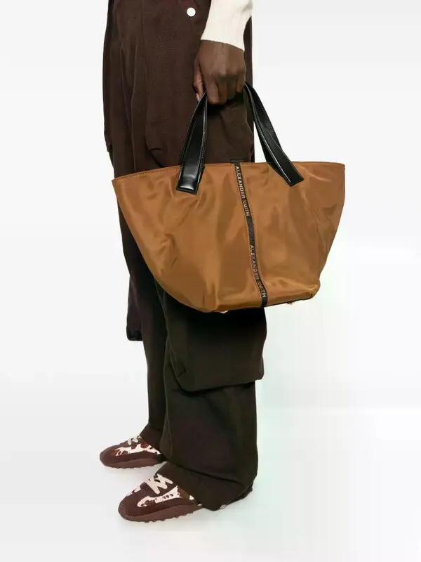 ALEXANDER SMITH Medium Lauren Logo-embellishment Tote Bag