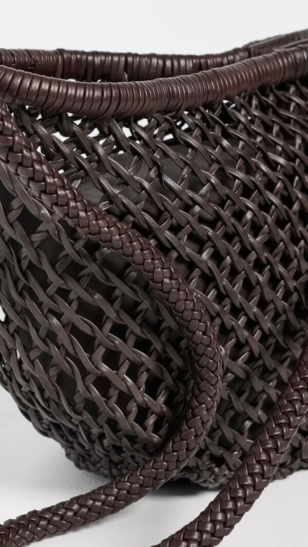 ST. AGNI Mesh Crescent Bag