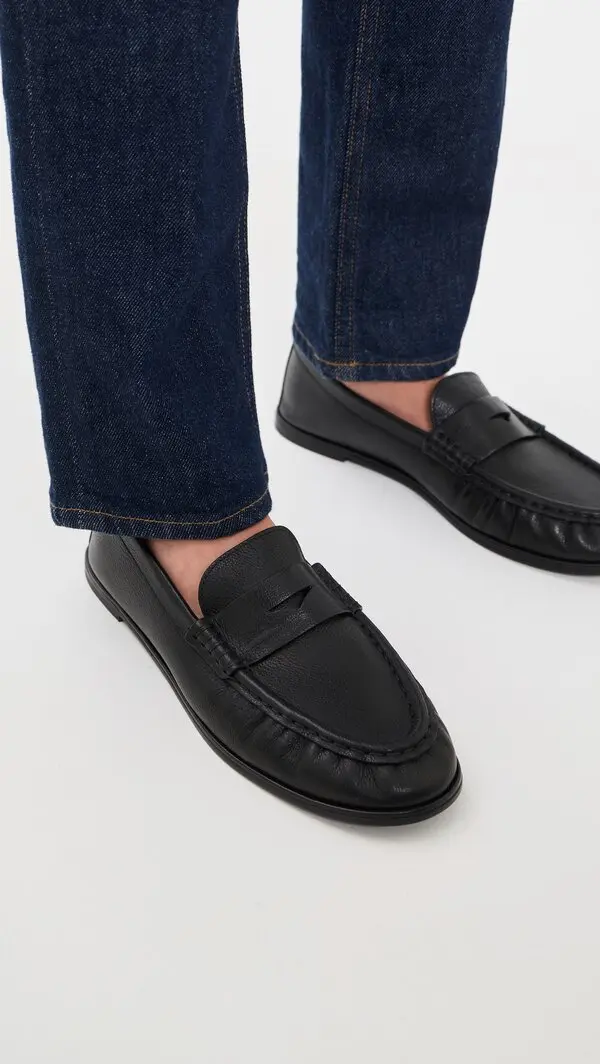 STUART WEITZMAN Spencer Loafers