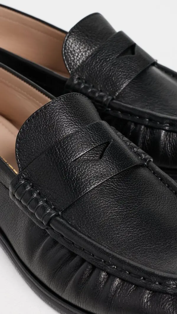 STUART WEITZMAN Spencer Loafers