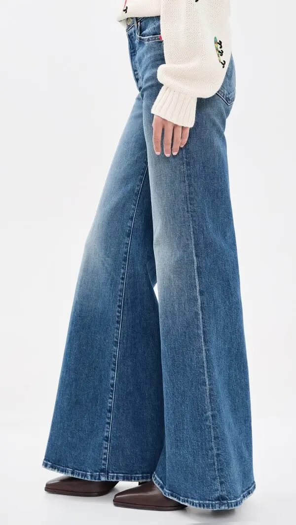 MOTHER The Tomcat Roller Sneak Jeans