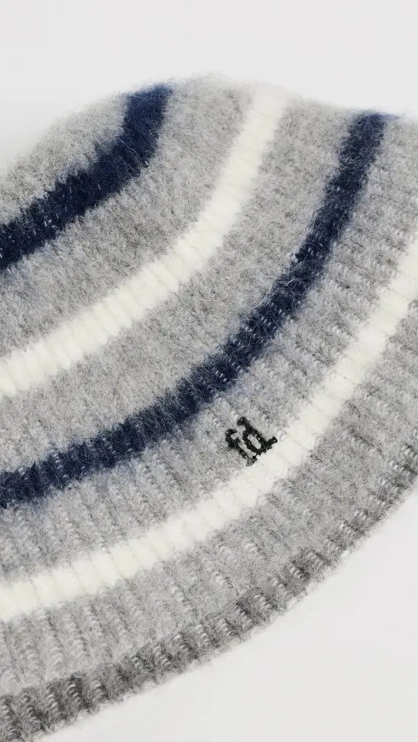 FAVORITE DAUGHTER The Structured Knit Bucket