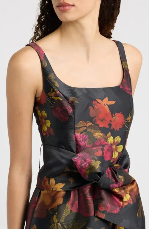 Julia Jordan Sleeveless Floral Print Gown