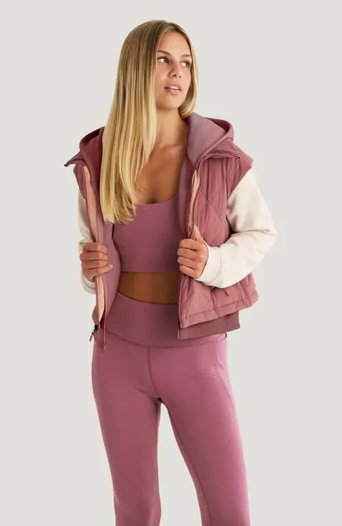 FREE FLY Coldvale Insulated Puffer Vest - Plum