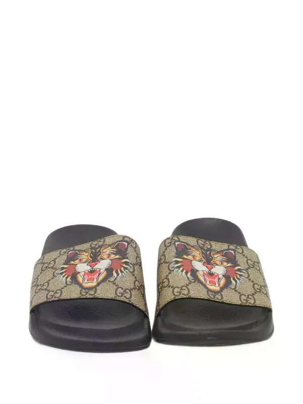 Gucci Gg Supreme Slides