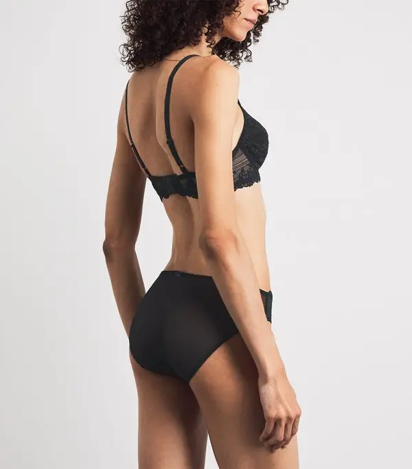 Wacoal Lace Embrace Briefs