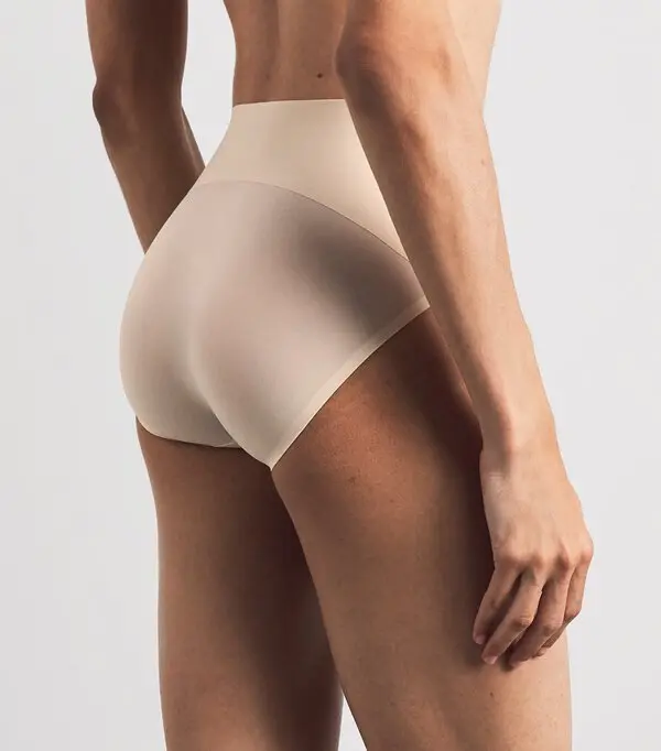 Spanx Supersmooth Undie-tectable Briefs