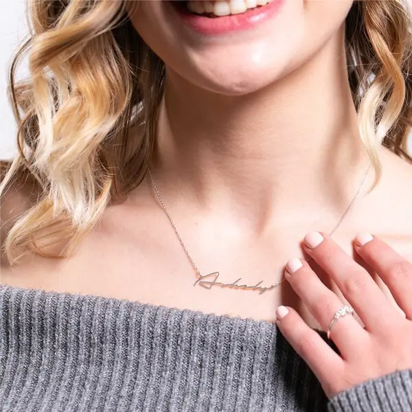 Jewlr Personalized Signature Name Necklace