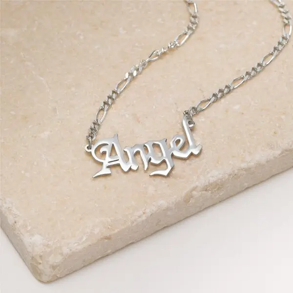 Jewlr Personalized Name Necklace With Figaro Chain