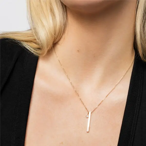 Jewlr Vertical 3d Bar Necklace With Engraving