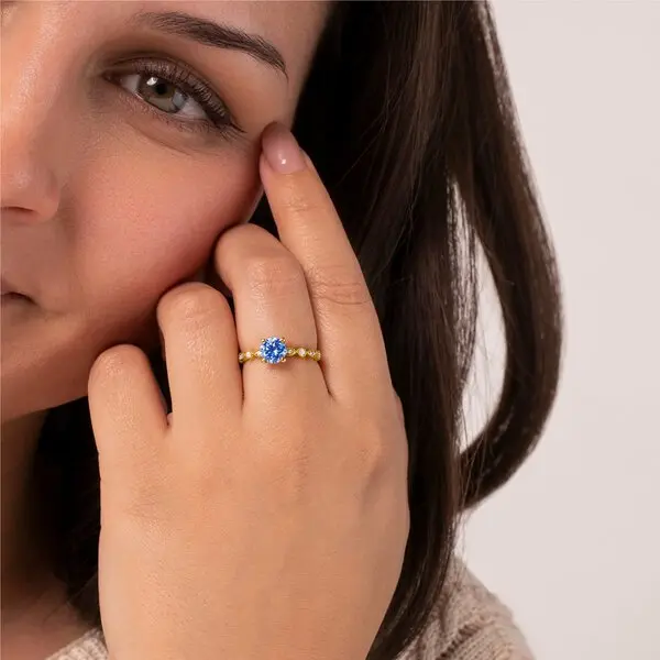 Jewlr Round Gemstone Ring With Milgrain & Accents