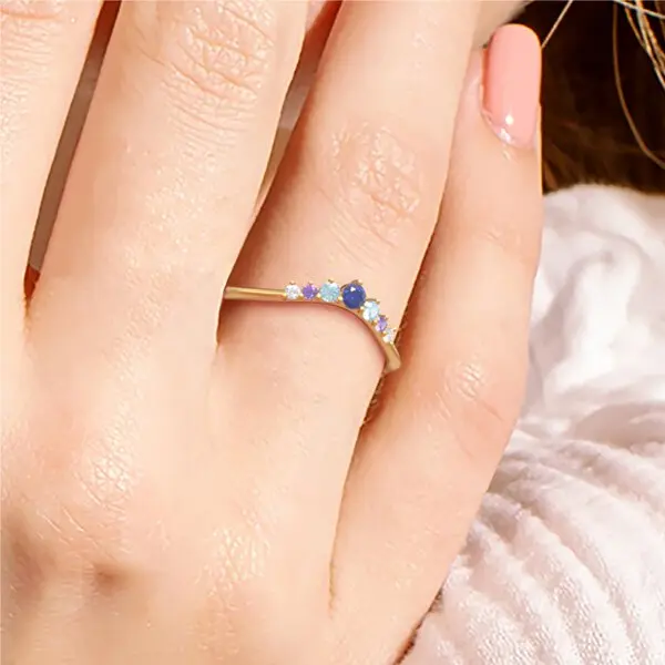 Jewlr Curved Band With Tapered Accent Stones