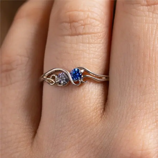 Jewlr Swirl Of Style Birthstone Ring