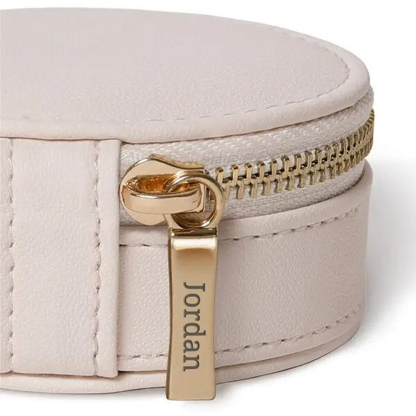 Jewlr Engravable Round Jewelry Travel Case In Cream