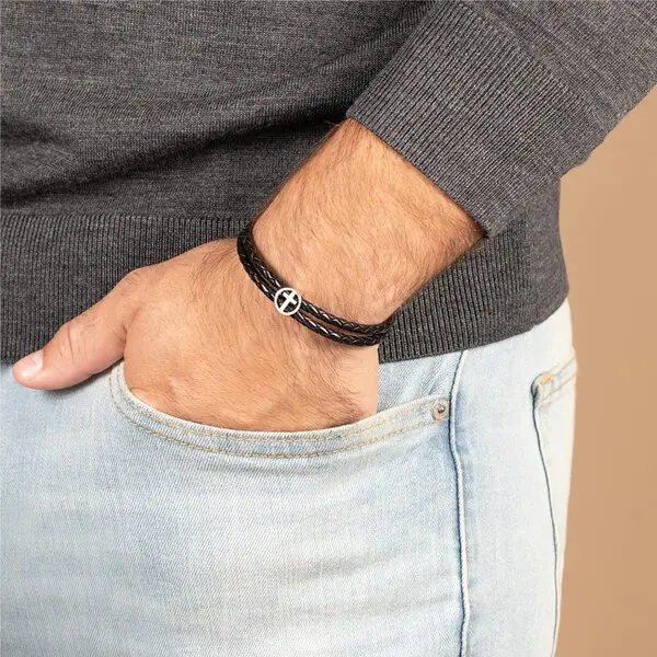 Jewlr Leather Cross Bracelet