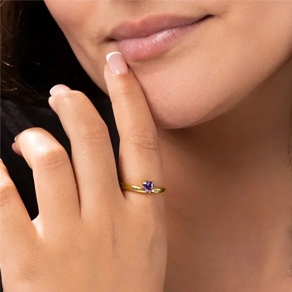 Jewlr Solitaire Heart Gemstone Ring With Engravable Band