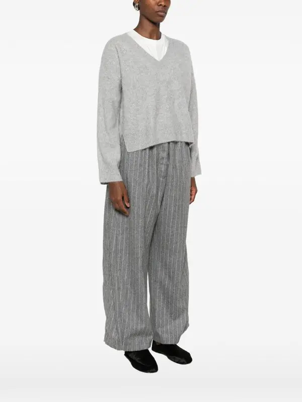CT PLAGE Wool V-necked Jumper - Grey