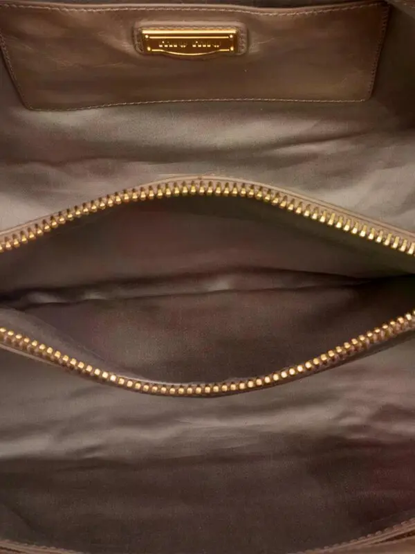Miu Miu 2010-2026 Vitello Shine Satchel