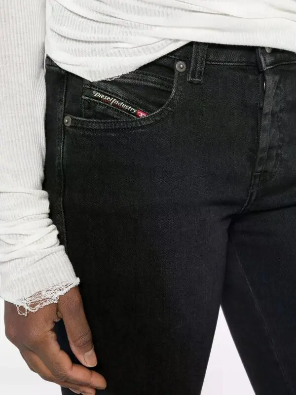 DIESEL® 1992 D-jiann Logo-patch Jeans