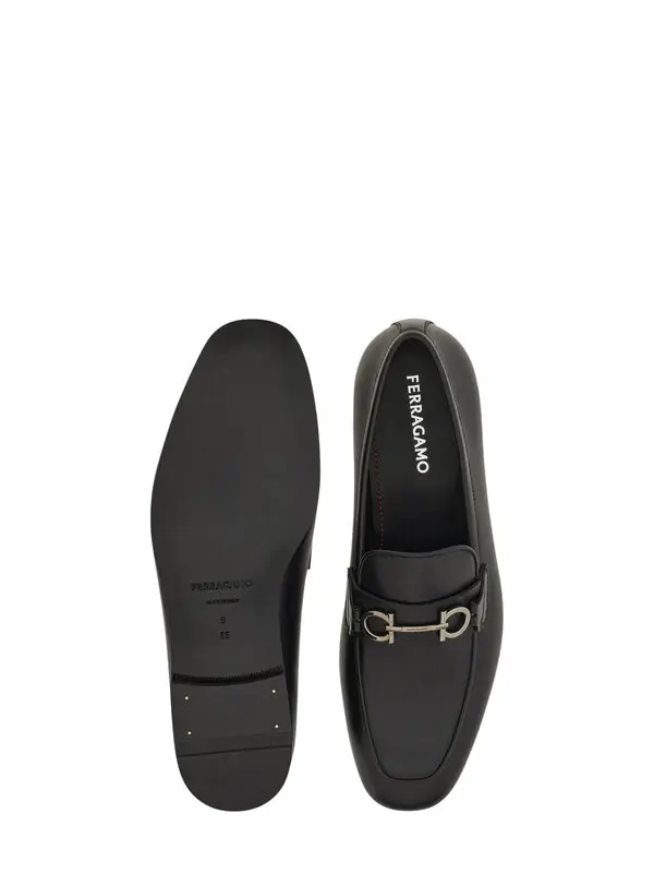 FERRAGAMO Gancini Leather Loafers - Black