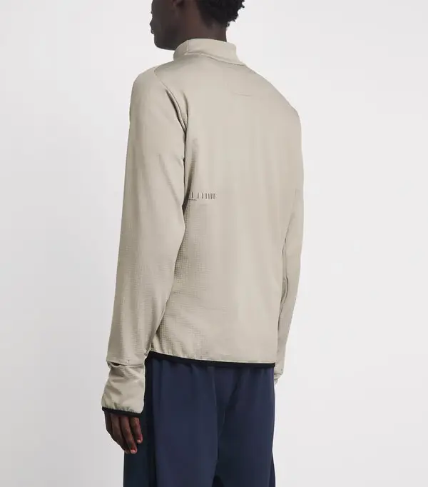 On Lg-sleeve Climate Top