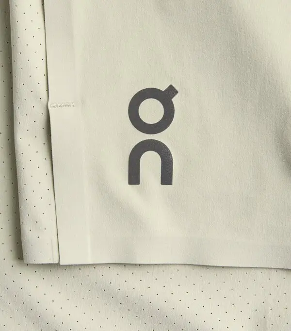 On 7’’ Performance Shorts