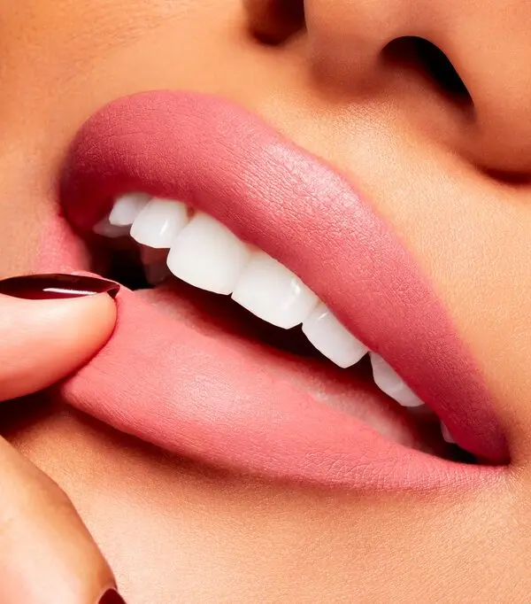 MAC COSMETICS Powder Kiss Velvet Blur Slim Stick - Pink