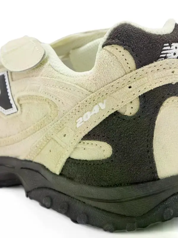 NEW BALANCE 204v Sneakers - Neutrals