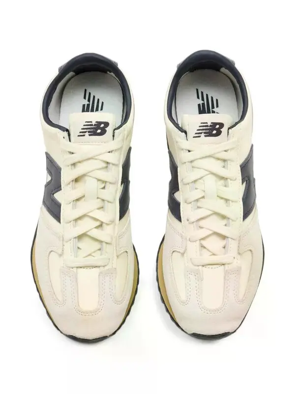 NEW BALANCE 471 Sneakers - Neutrals