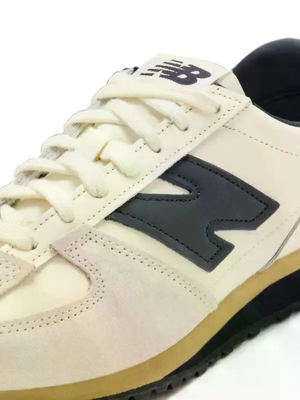 NEW BALANCE 471 Sneakers - Neutrals