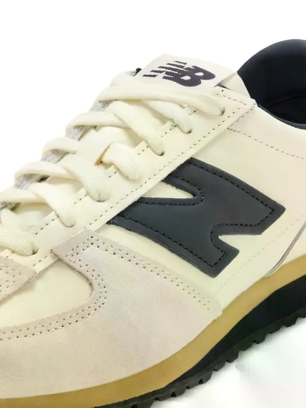 NEW BALANCE 471 Sneakers - Neutrals