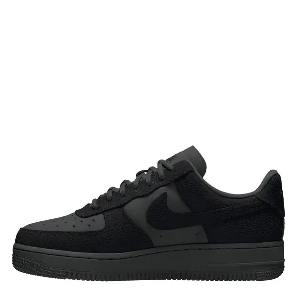 Nike Spliced Low-top Sneaker - Black