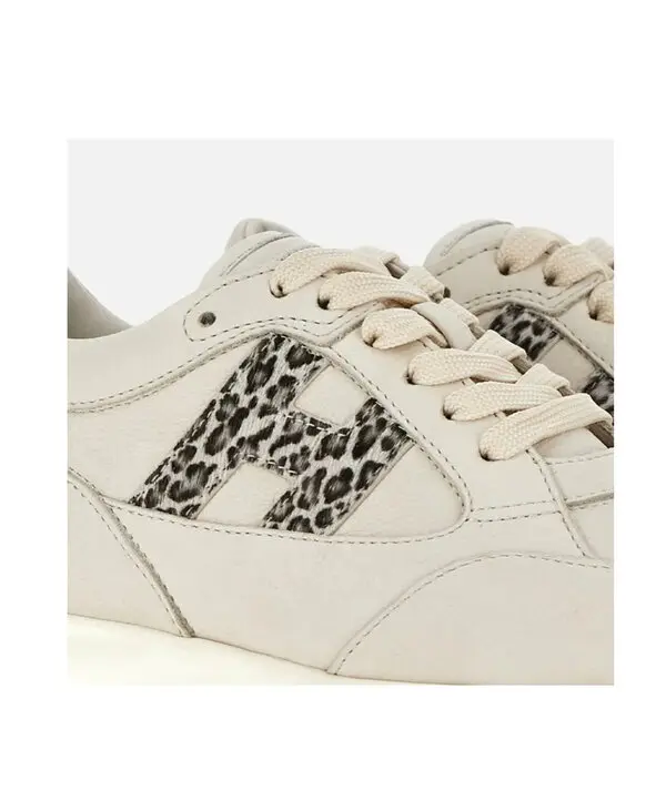 Hogan Sneakers Interactive