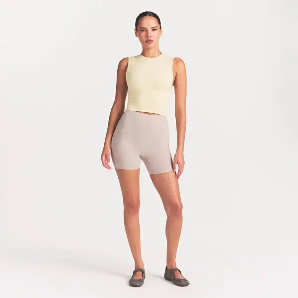 SKIMS Muscle Tank Top | Yellow | | Nike Ribbed Seamless