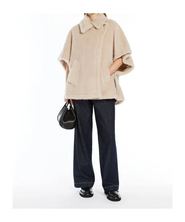 Max Mara Cape In Alpaca And Wool Teddy Fabric