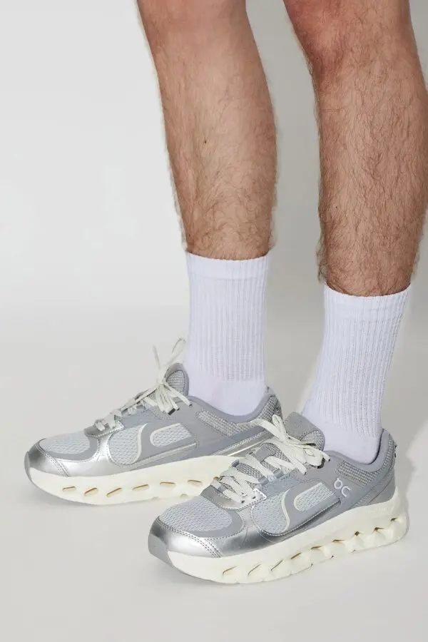 On Cloudtilt Arc Athletic Shoes