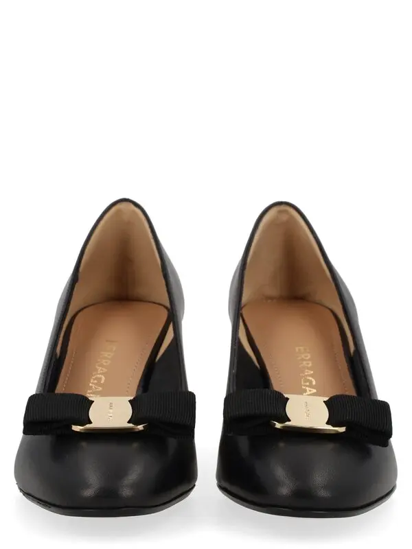 FERRAGAMO Décolleté "vara" Con Tacco
