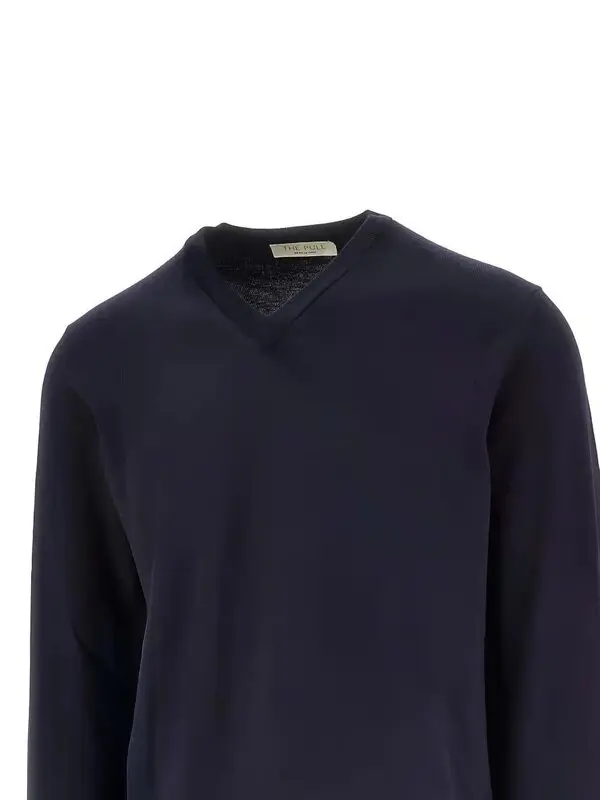 THE PULL V-neck Sweater